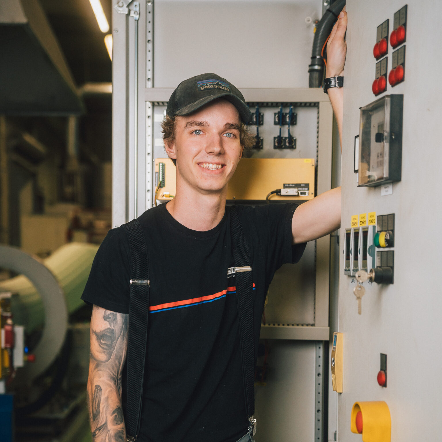 Be part of the future – Become an Electronics Technician for Industrial ...